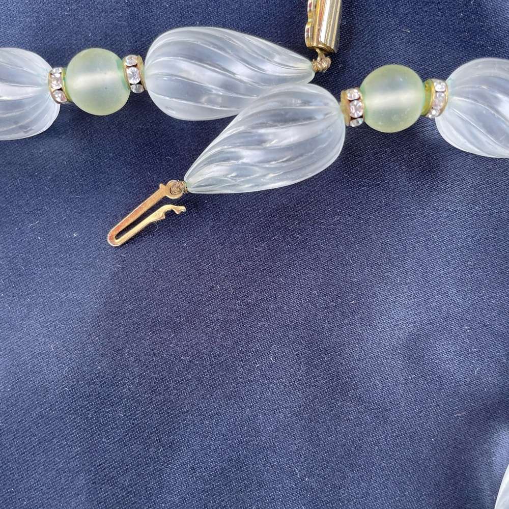 Femmina Frosted Lucite Sparkling Ice Rhinestone Neckl… - Gem